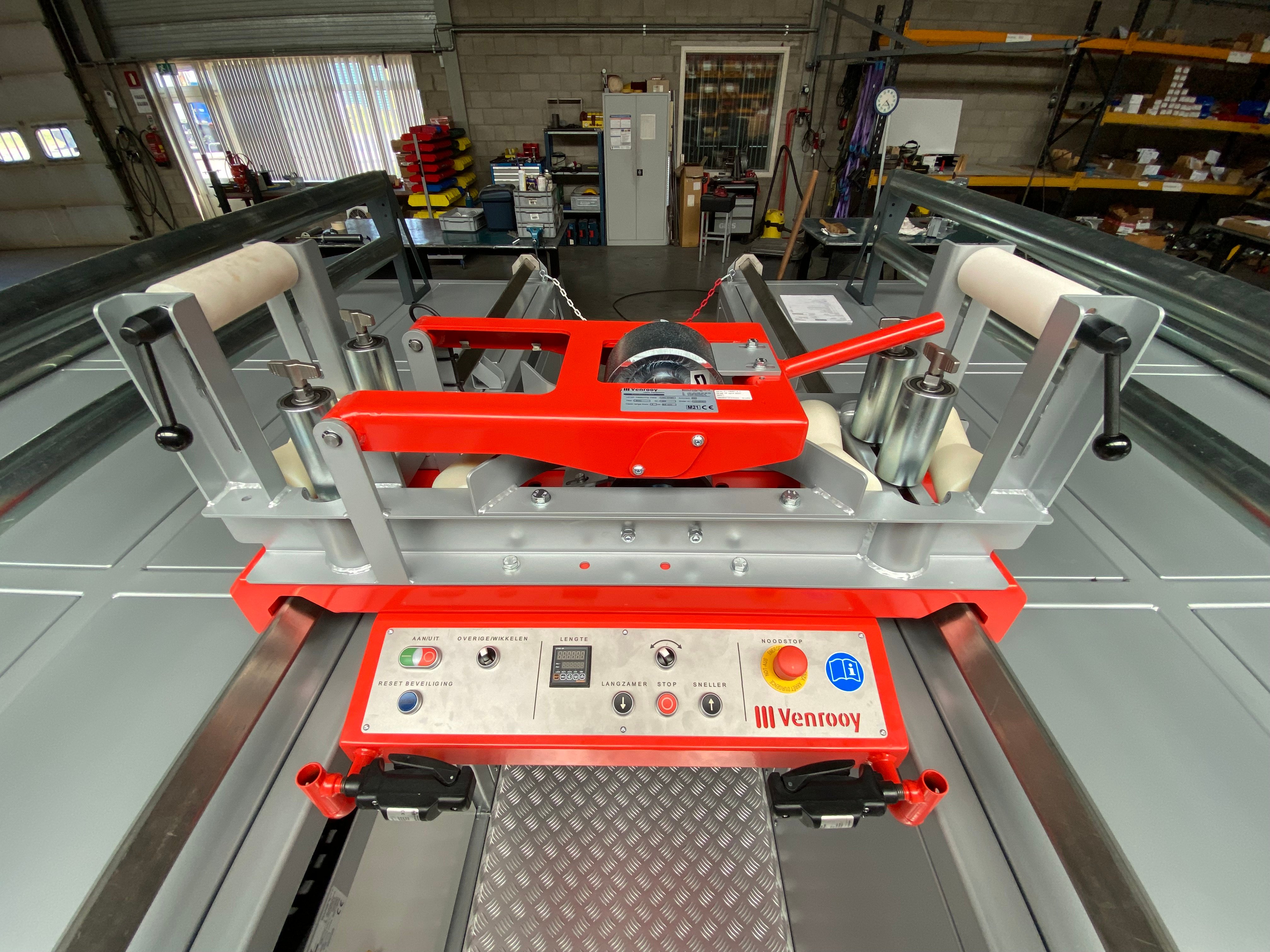 Wikkelmachine Ven-D | Venrooy Cable Equipment